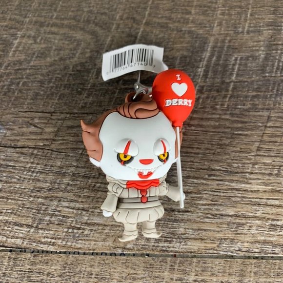 Universal | Other | New Horror Properties Pennywise I Love Derry Ballon ...
